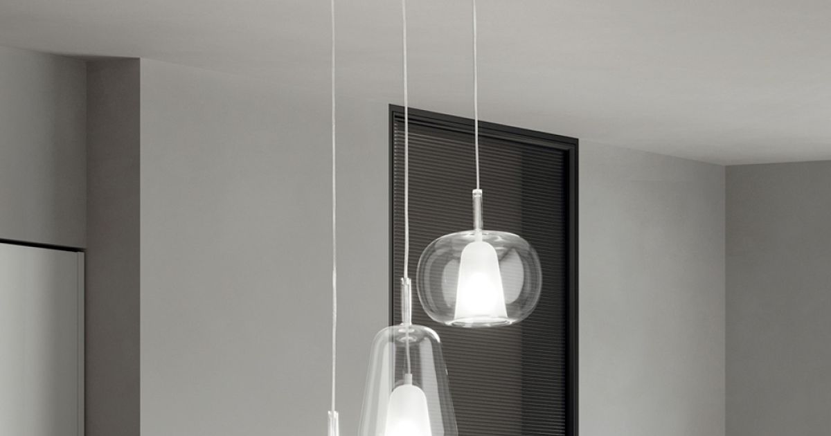 Candelabru cu 3 difuzoare din sticla suflata transparenta