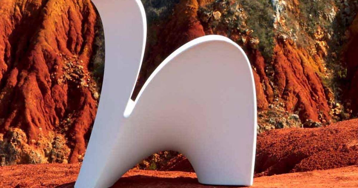 Scaune de masă din plastic colorate cu design modern